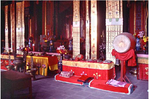 Inside Temple of the Azure Clouds